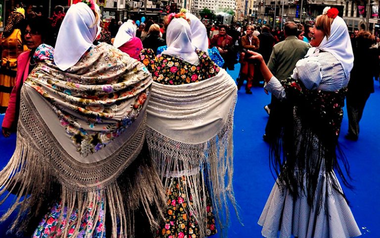 El mantón de manila, artesanía y tradición made in Spain - Diario de ...